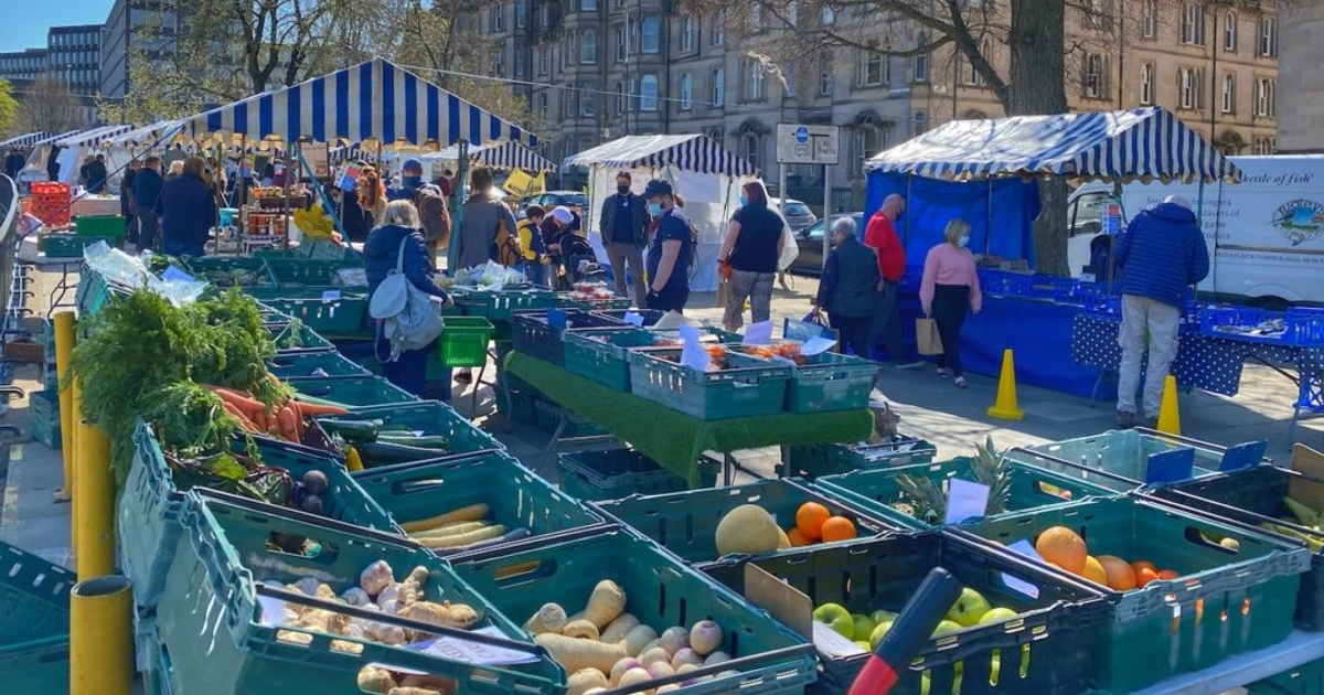 Top 12 Edinburgh Local Markets For Food, Crafts, & More