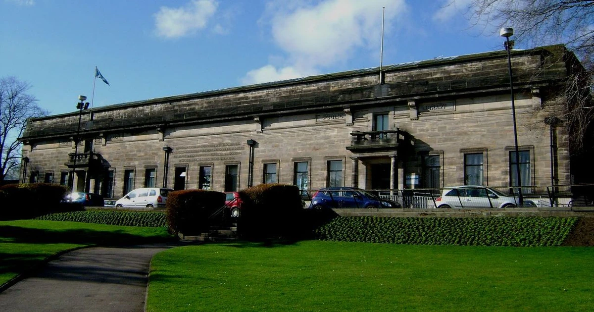 Kirkcaldy Galleries - Art, History, And Visitor Guide