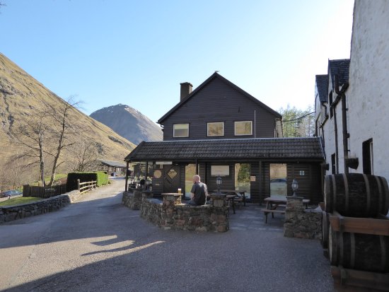 12 Best Scottish Pubs For A Memorable Night Out