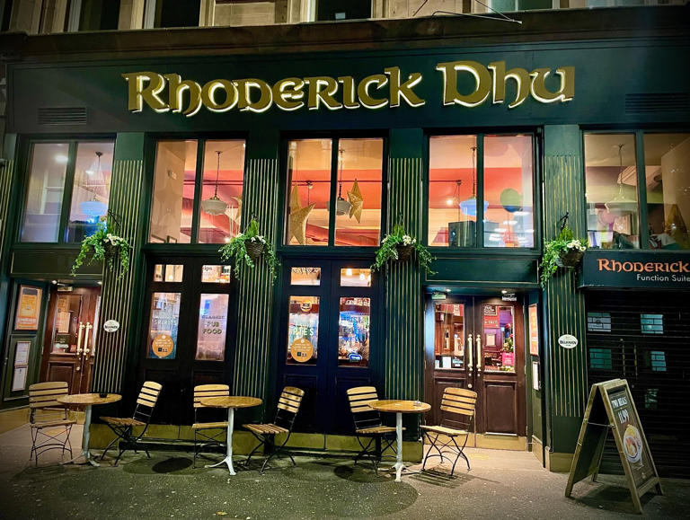 12 Best Scottish Pubs For A Memorable Night Out