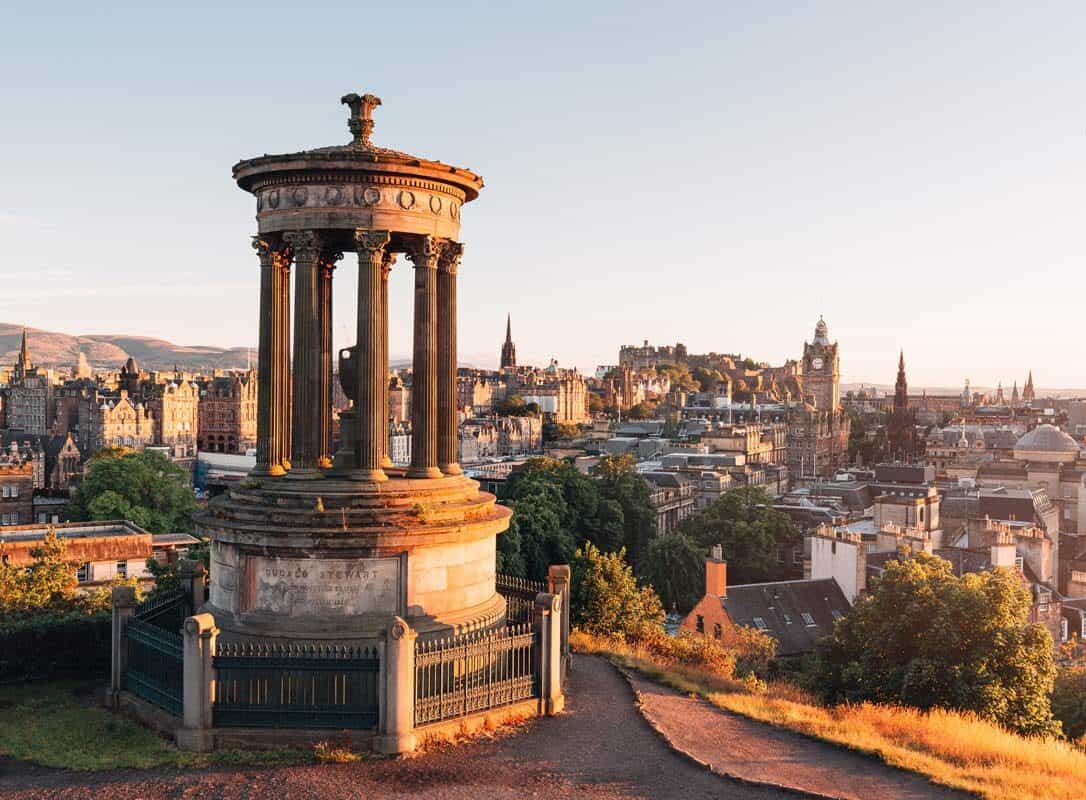 A Trip To Historical Edinburgh
