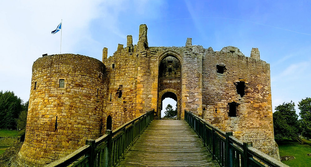 Scotland Castles Map Guide | 33 Iconic Castles By Region + Travel Tips