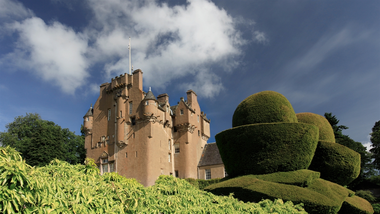 Scotland Castles Map Guide | 33 Iconic Castles By Region + Travel Tips